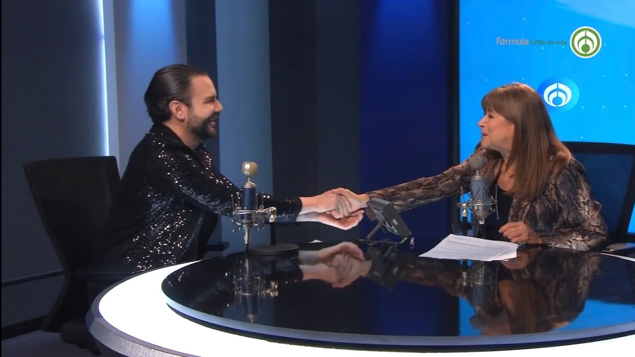 Santaella presenta su album 25 años en el programa La mujer actual con ...