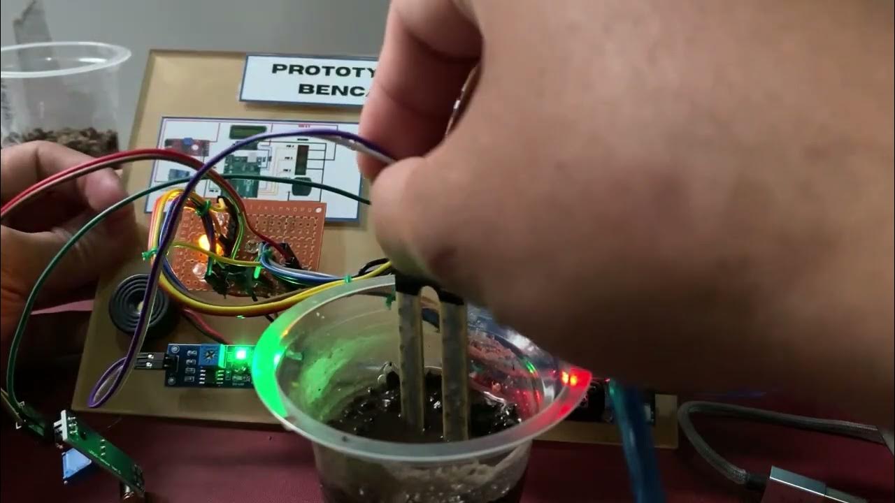 prototype bencana longsor menggunakan sensor kelembaban tanah dan sensor getar arduino - YouTube