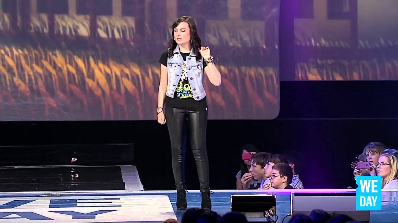 Molly Burke at We Day 2013 - YouTube