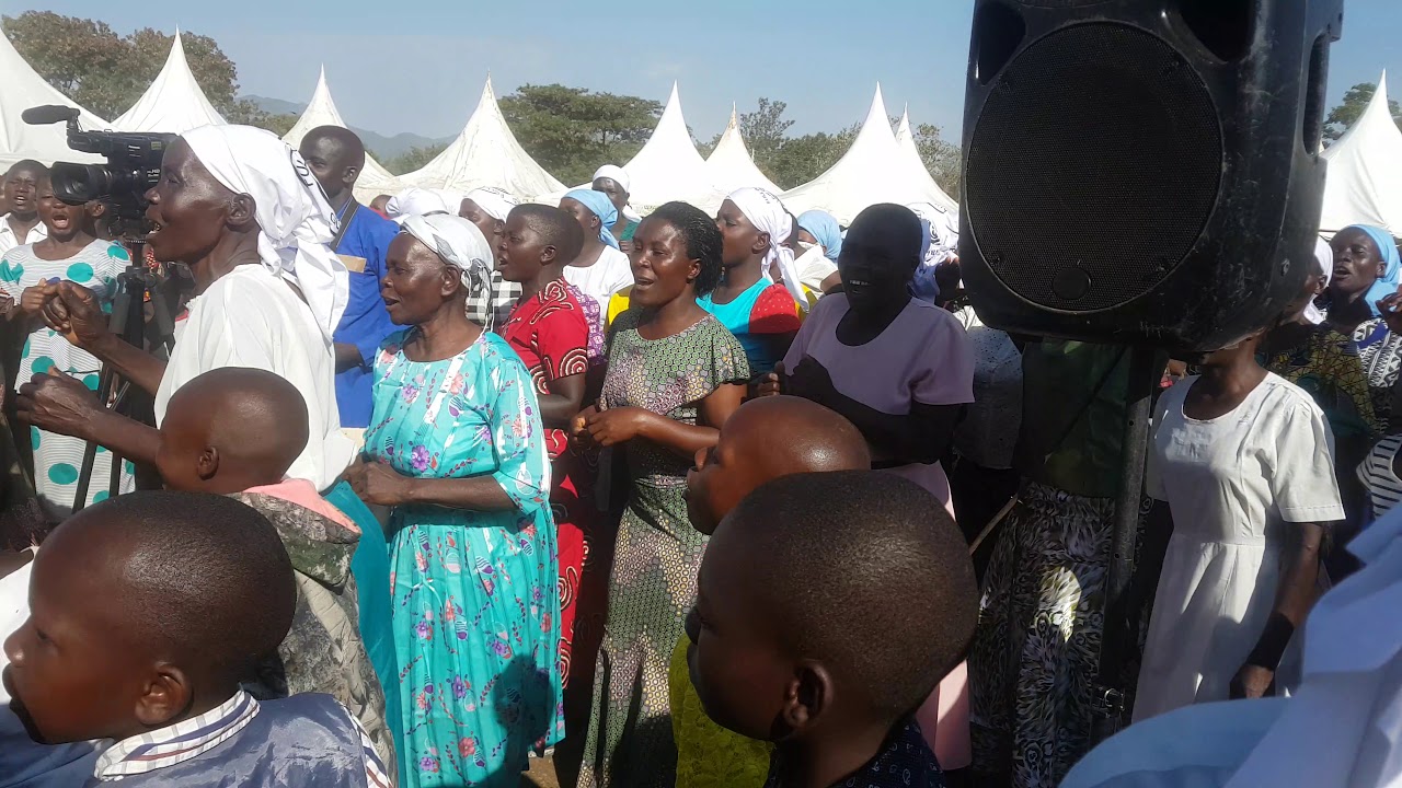 LUO PRAISE SONGS-GLO CHURCH,HOMA BAY - YouTube