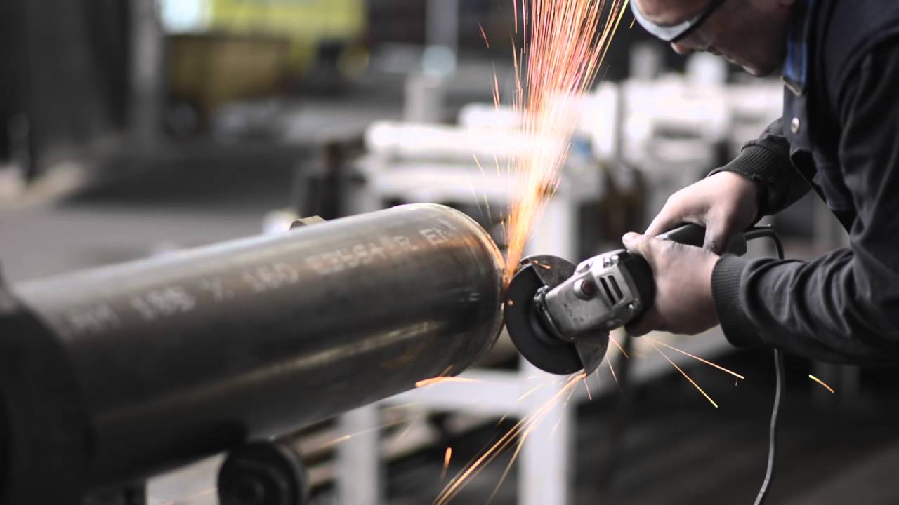 zawod szlifierz - Akademia Rozwoju Zawodowego Pomerania Szczecin - YouTube