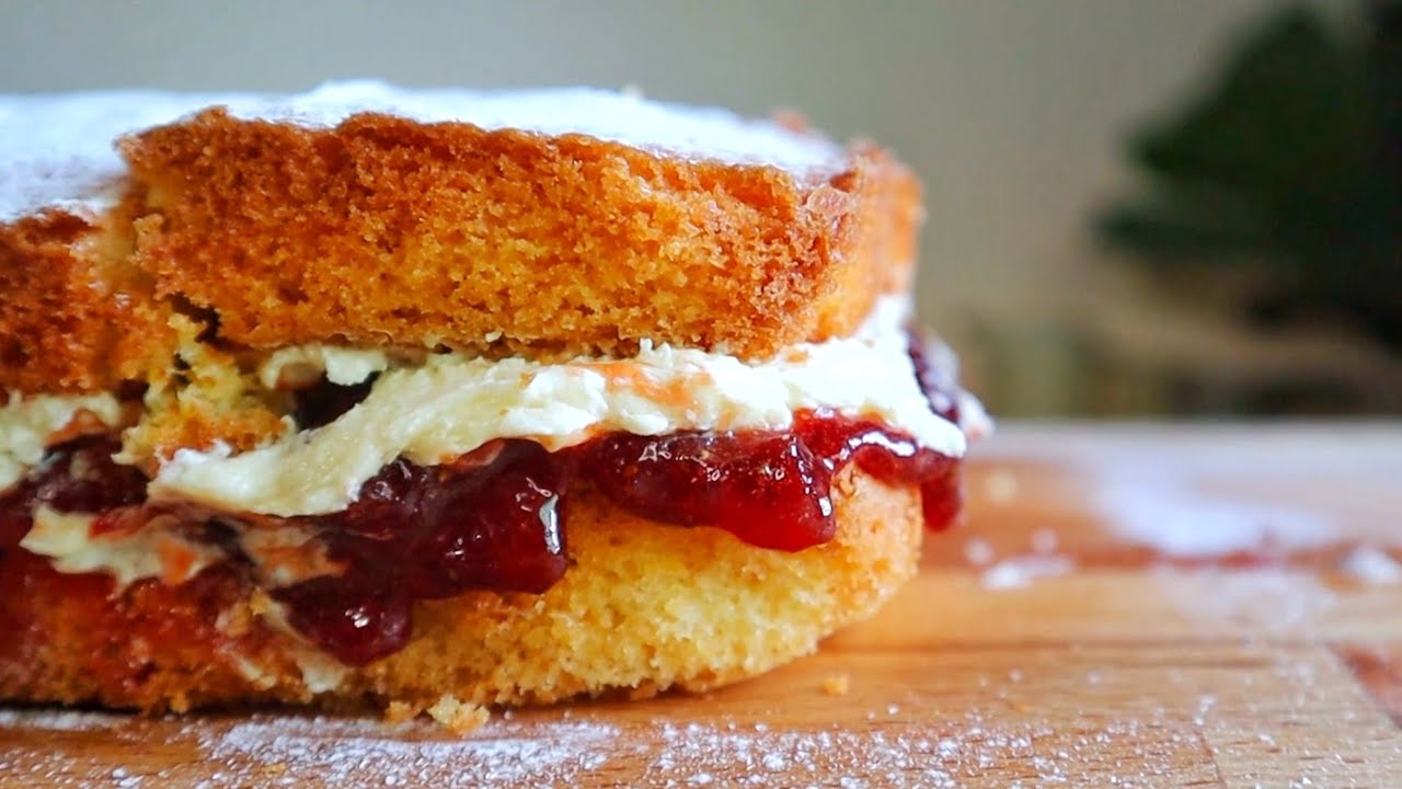 Kek Victoria Sandwich Sponge Cake Paling Senang (Buttercream & Jem ...