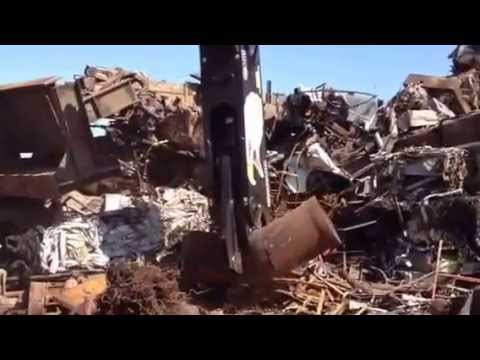 MBI Scrap shear SH310 Eagle II Mantovanibenne - YouTube