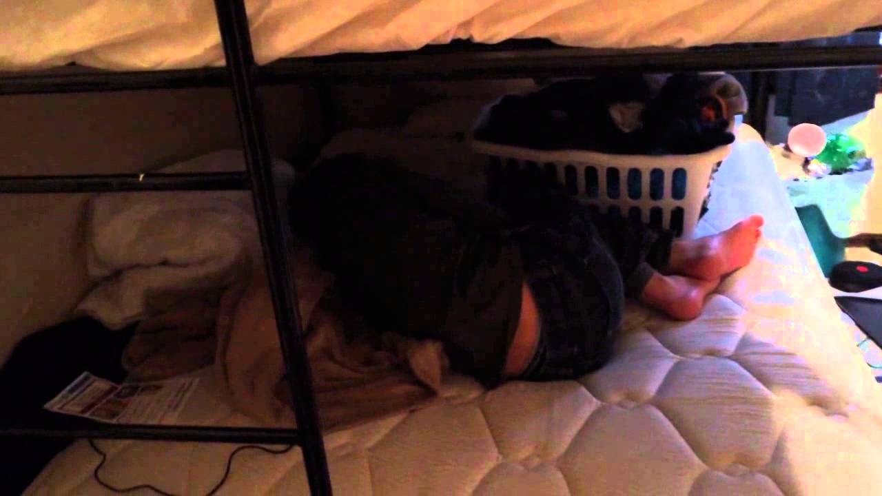 Wake Up Prank with Air Horn - YouTube