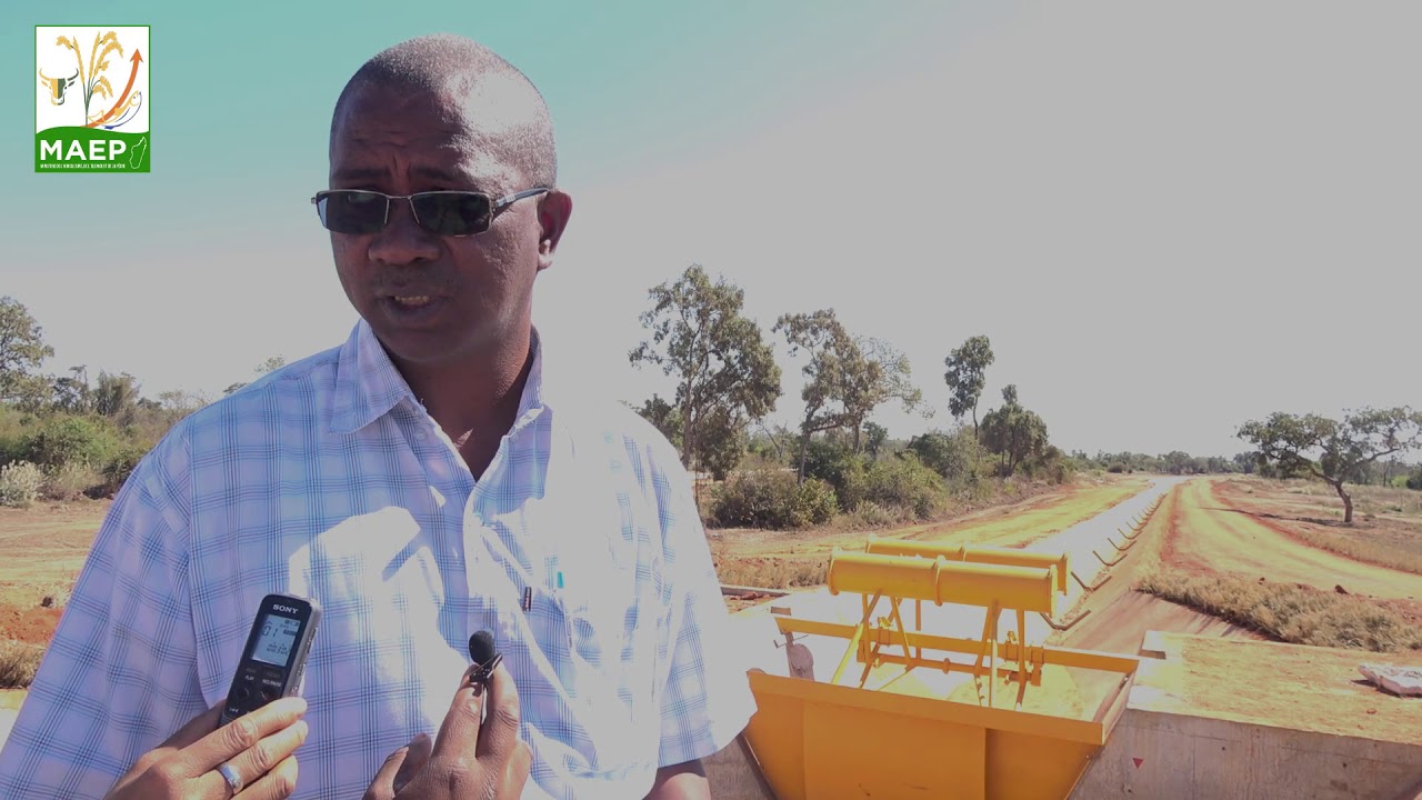 Projet d’Extension du Périmetre du Bas Mangoky - YouTube
