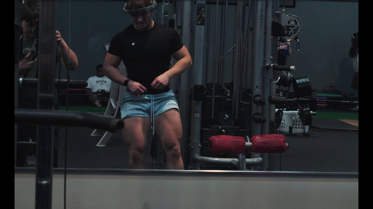 INSANE LEG DAY - Quad Bias - YouTube
