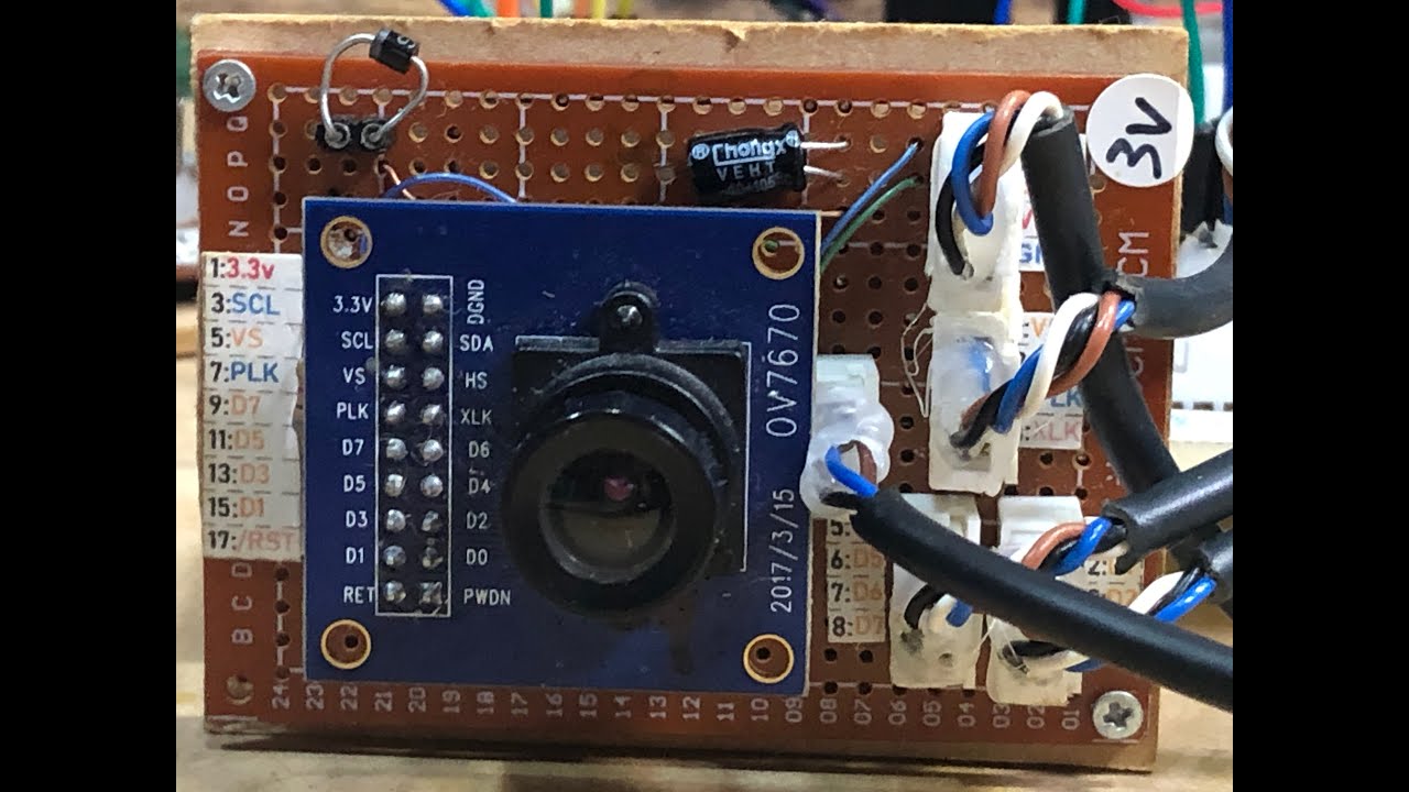 PIC32MX370F512 64pin 動画表示 OV7670カメラ + ST7735S液晶QQVGA - YouTube