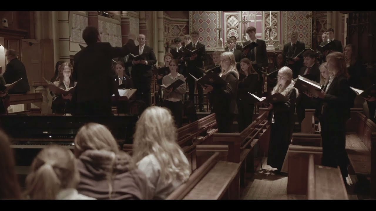 The Lord Bless You and Keep You Arr. John Rutter - YouTube