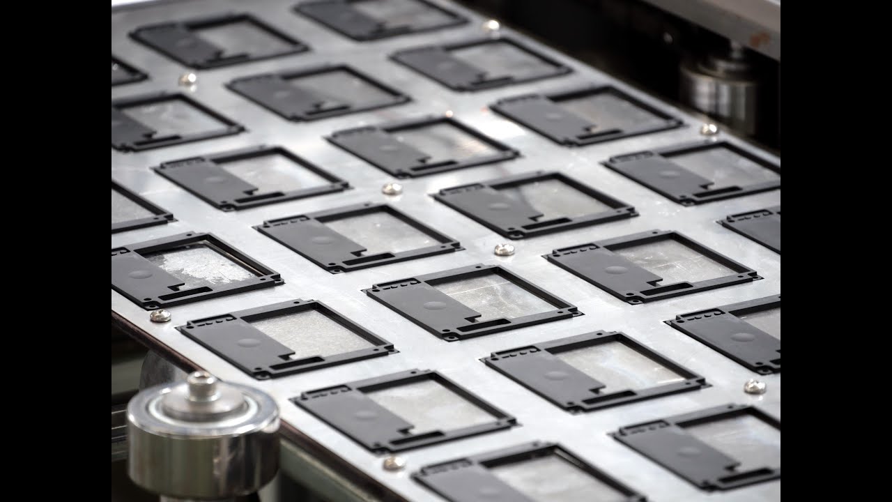 Use Continuous Sputtering to make the Conductive Coating on Automotive ...