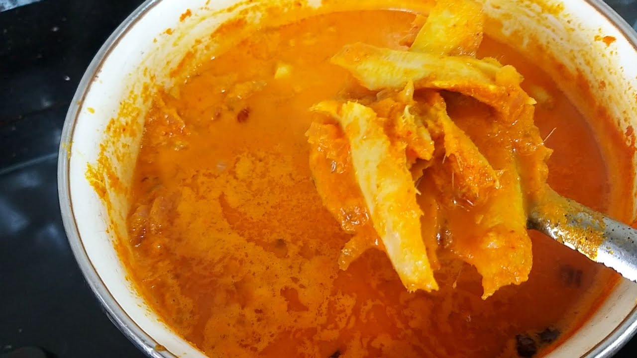 SILVER FISH AMBAT/MOTYALE AMBAT/AN AUTHENTIC KONKANI RECIPE/FISH CURRY ...