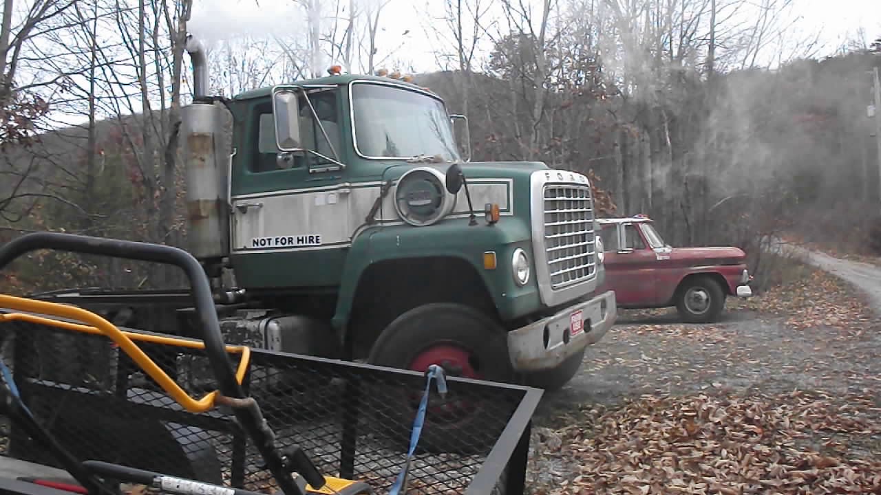 Ford l9000 6v92t Detroit Diesel cold start - YouTube