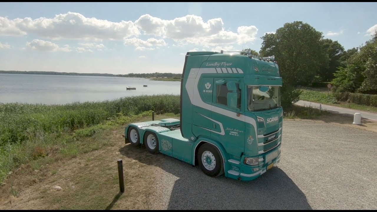 Lundby Flyer - Scania 650 S V8 - YouTube