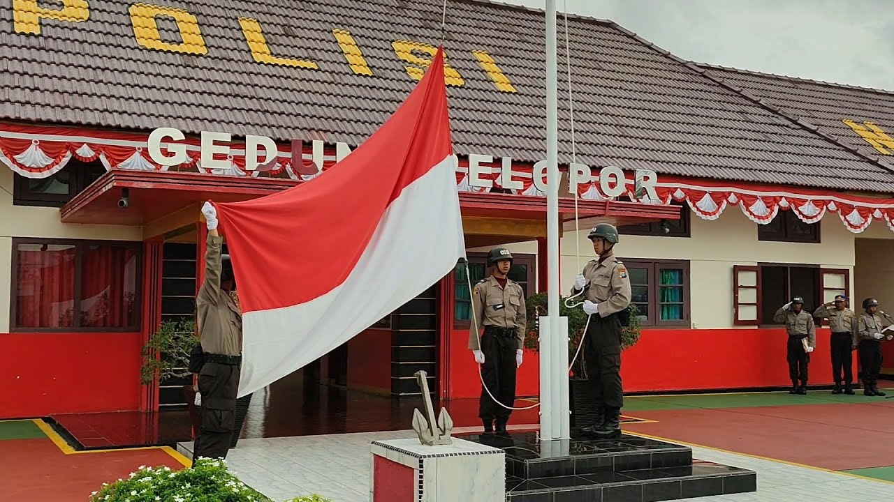 UPACARA BENDERA MINGGU KE-7 POLA PENGASUHAN SISWA DIKTUKBA POLRI GEL. 2 ...