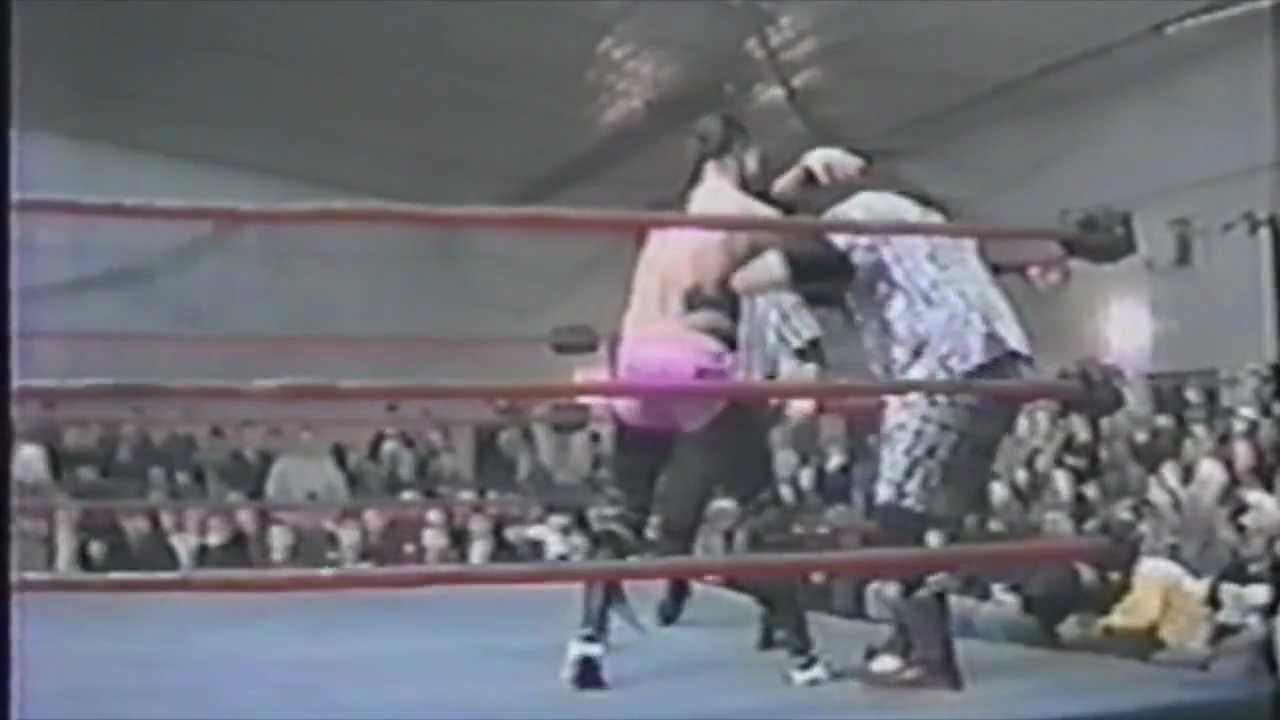 Eric Freedom vs. Rockin' Randy w/ Adrian Lynch (ACW) - YouTube