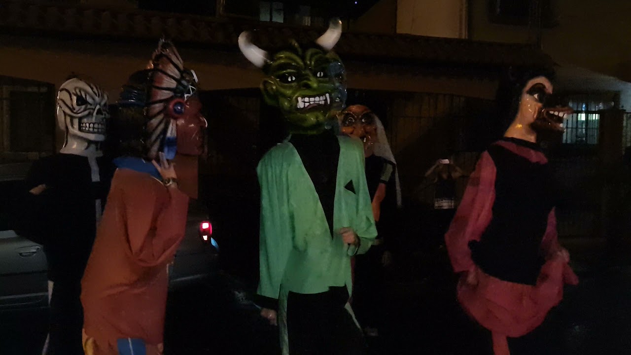 Mascarada Escazuceña y Cimarrona Los Amigos Barva-Heredia (Domingo 13 ...