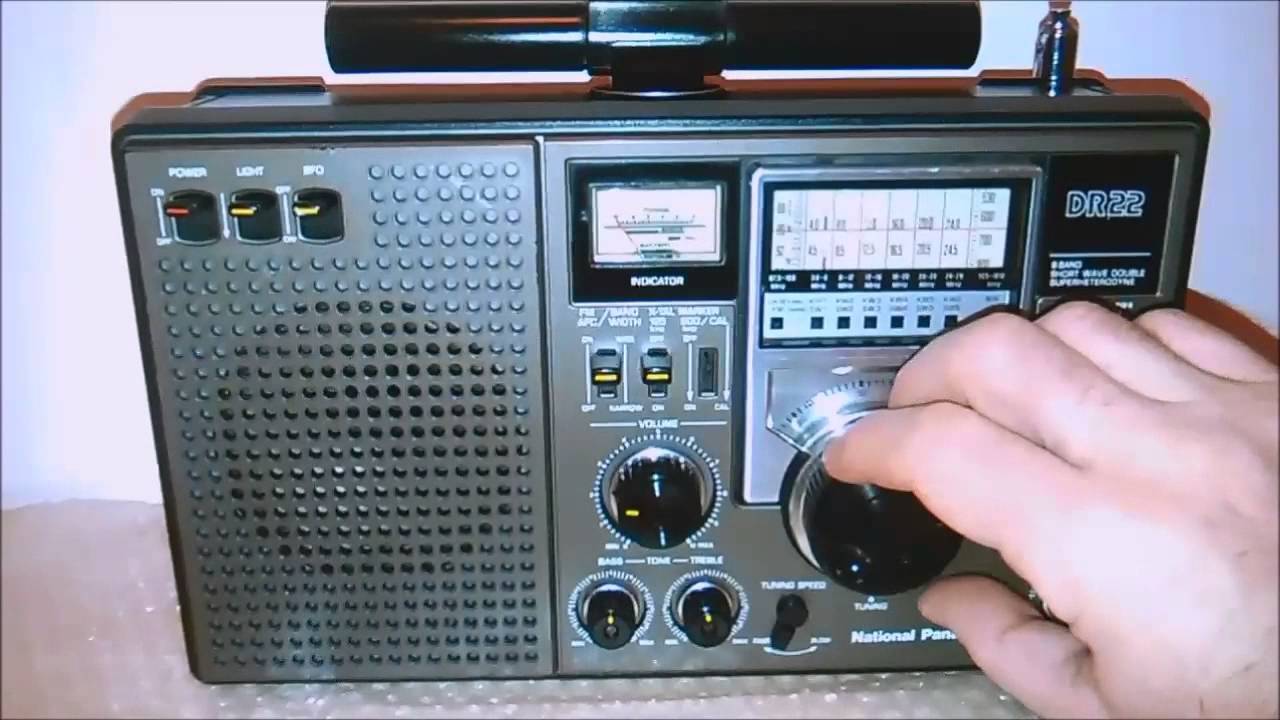 Panasonic RF-2200 test on MW - YouTube