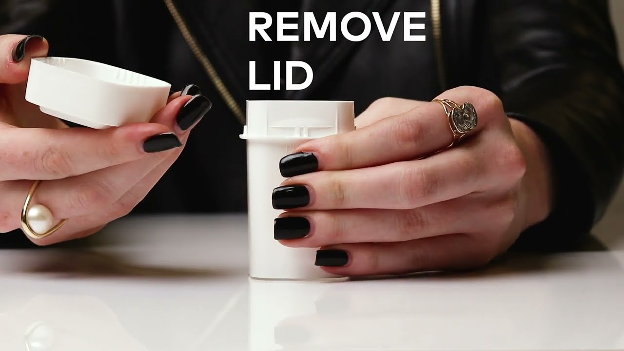 How to Open a Calyx Container - YouTube