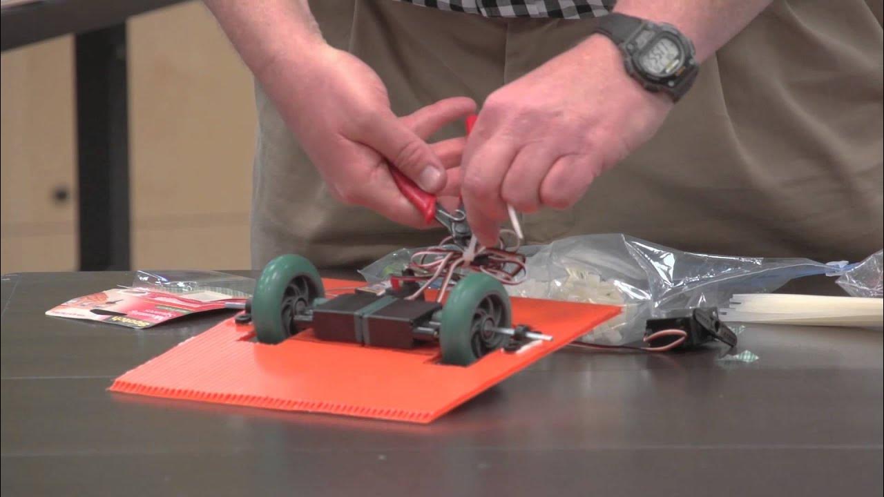How To Build A Sumo Robot - YouTube