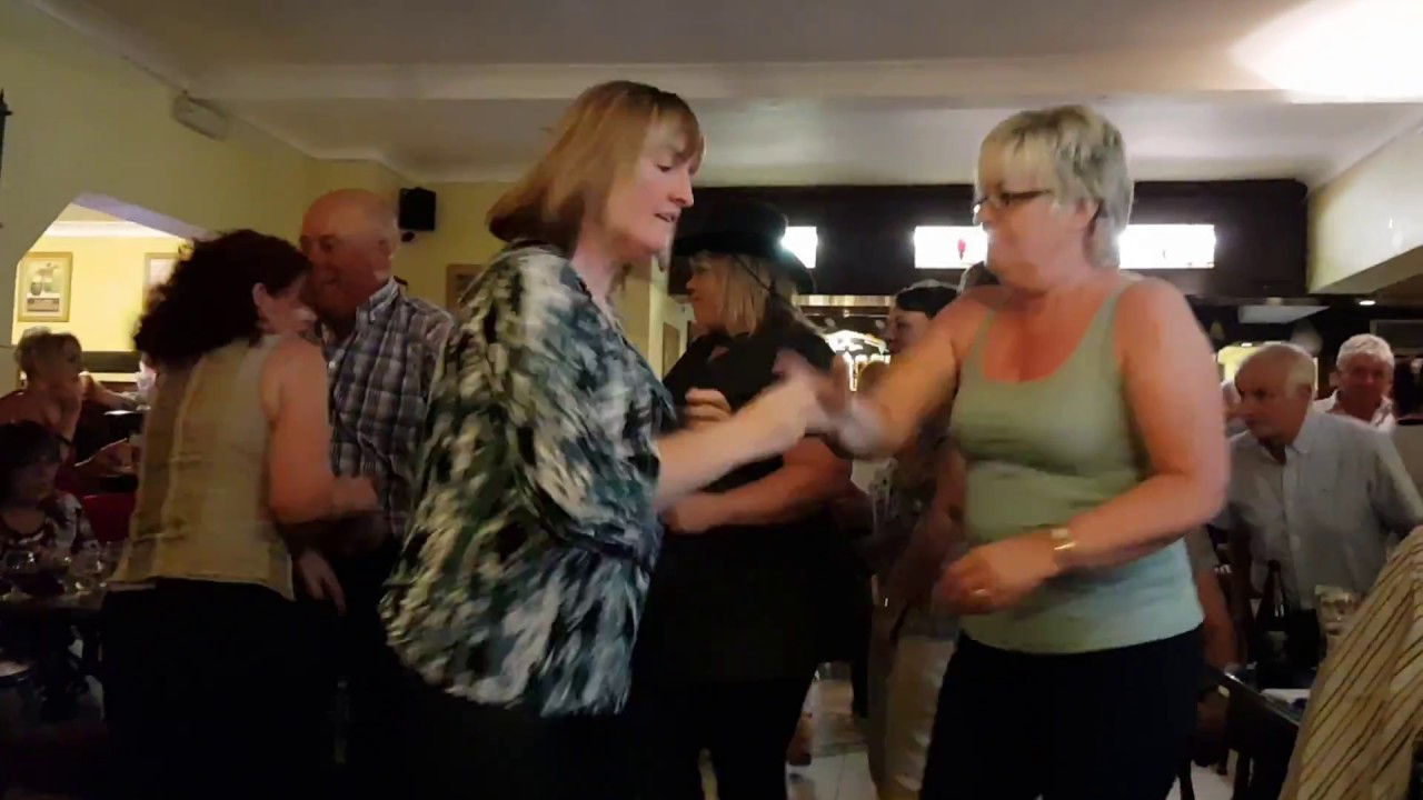 Matt Leavy singing Hold onto your Hat in the Lobinstown Inn - 30th June ...