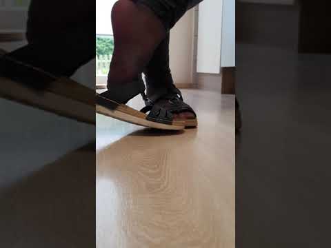 nylon shoeplay #22 houswife filmed while cooking