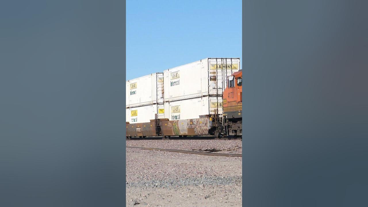 BNSF 8097 EB Z-SBDALT MP 737 NEEDLES SUB 1-13-2024 #railway #bnsftrains #bnsfrailfan - YouTube