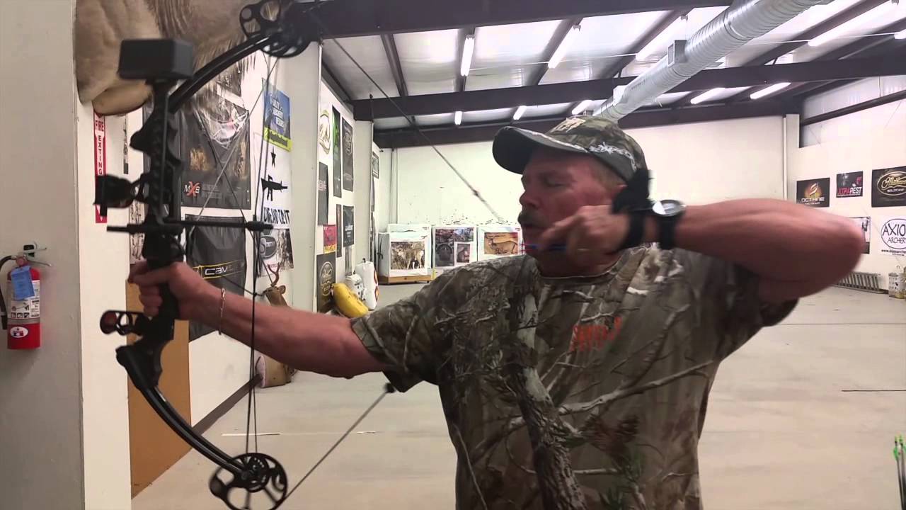 Archery Tip of the week | Benefits of using a Kisser Button - YouTube
