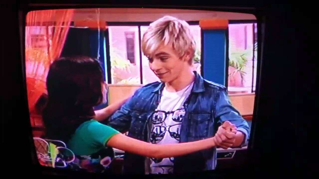 Austin&Ally Austin gets hurt - YouTube