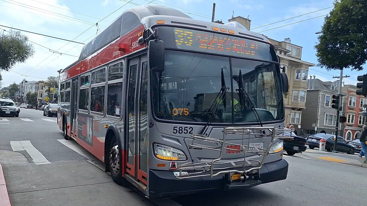 SF Muni: 2018 New Flyer XT40 #5852 on 33 Ashbury/18th St - YouTube