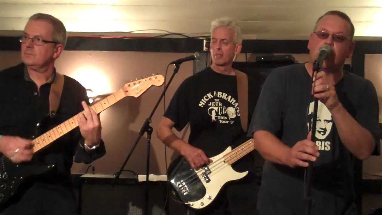 Unchain My Heart voltz band with deputy singer - YouTube