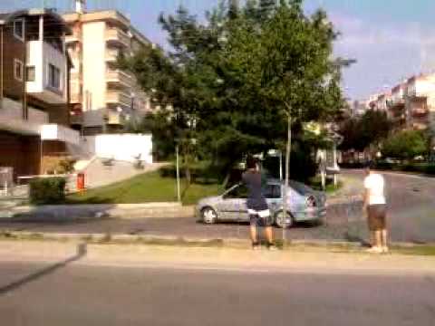 Bursa Gazi Caddesi Renault Symbol R Yan Drift !!