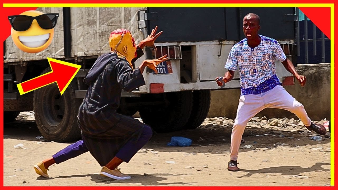 😂😅😂 They all run away because of the false signal pranks and the mask ...