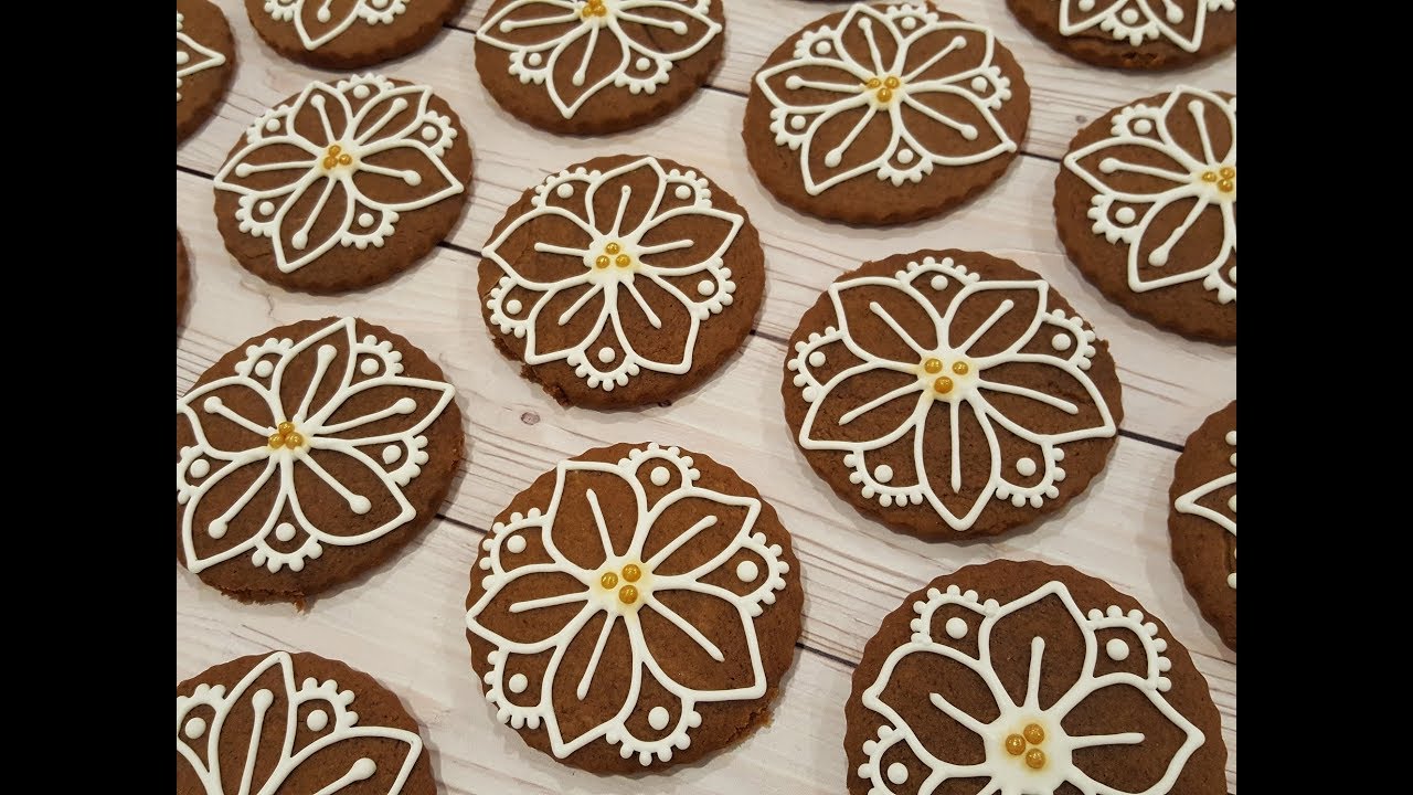 Simple Flower Gingerbread Rounds on Kookievision by Sweethart Baking ...
