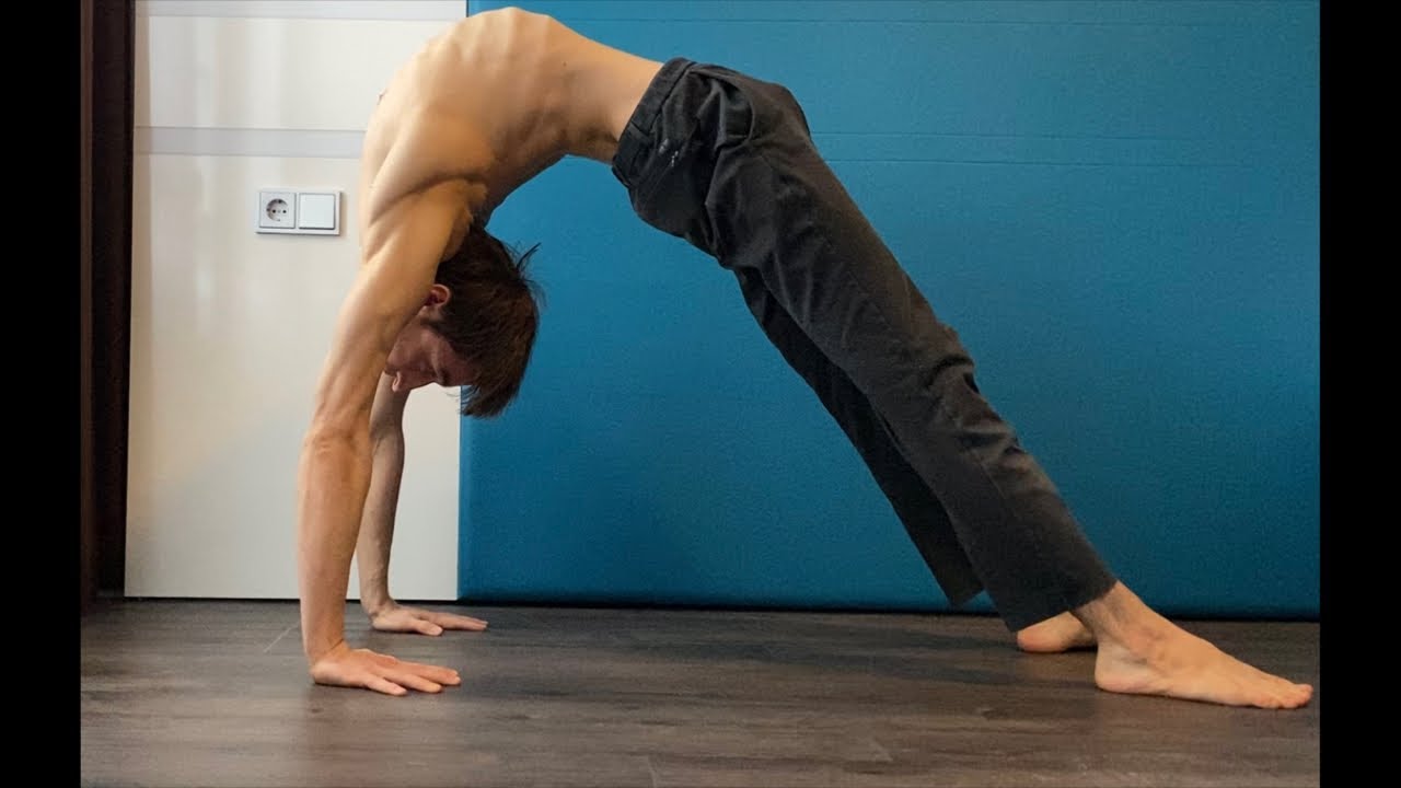 Contortion Backbend - YouTube
