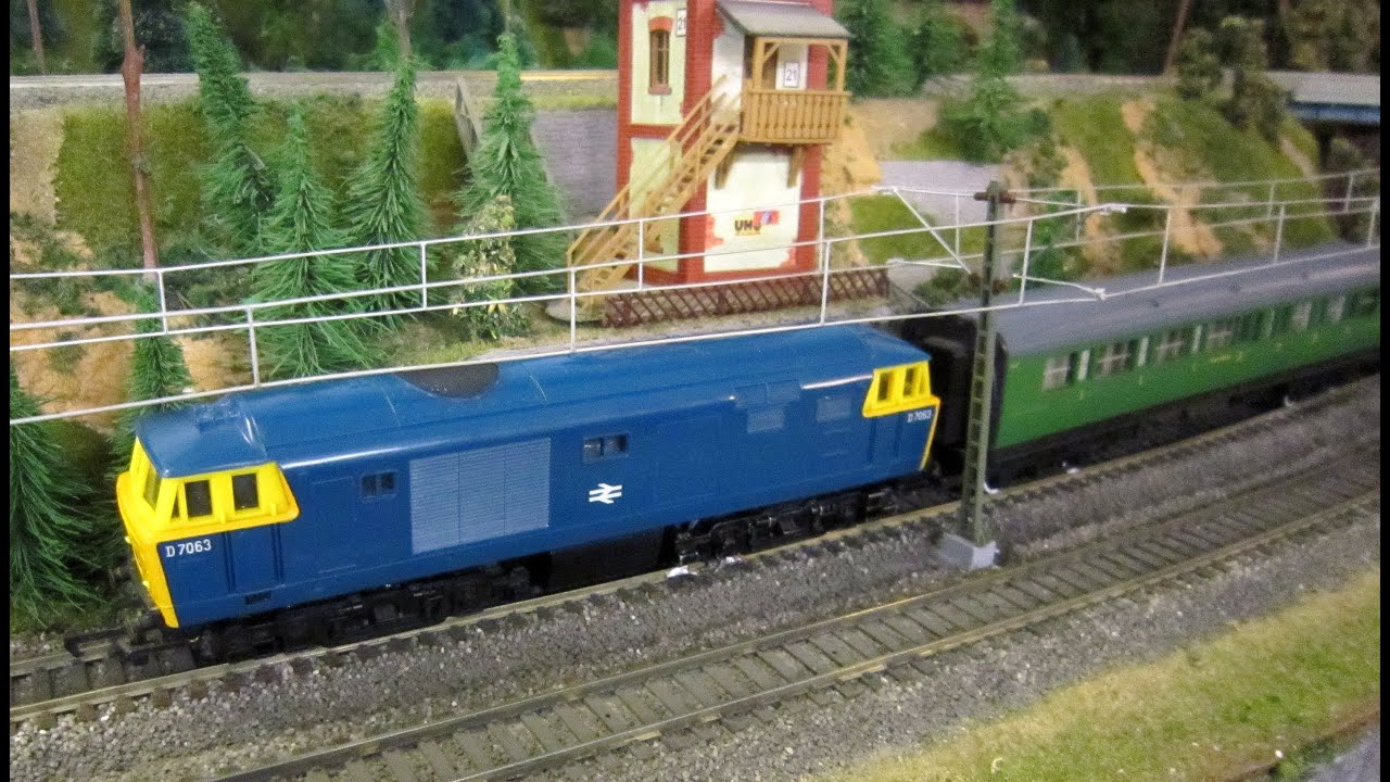 British Rail Class 35 'Hymek' in action - YouTube
