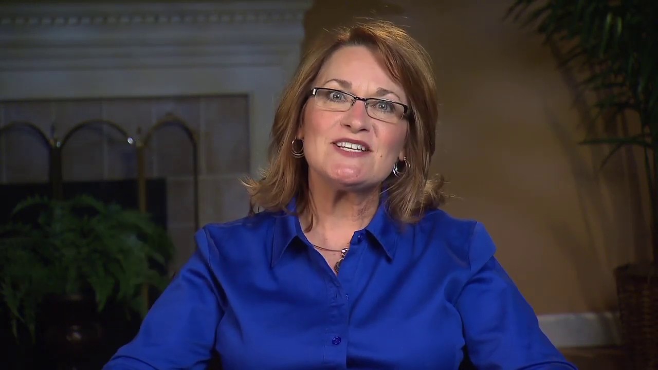 Ms Dee: What Do You Do With a Tail Like This? written & illustrated by ...