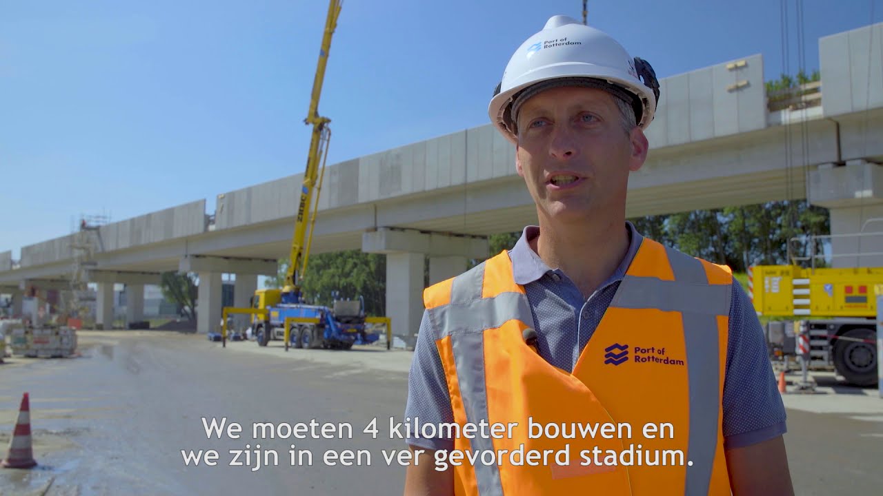 Bouw spoorviaduct en trogbrug Theemswegtracé - YouTube