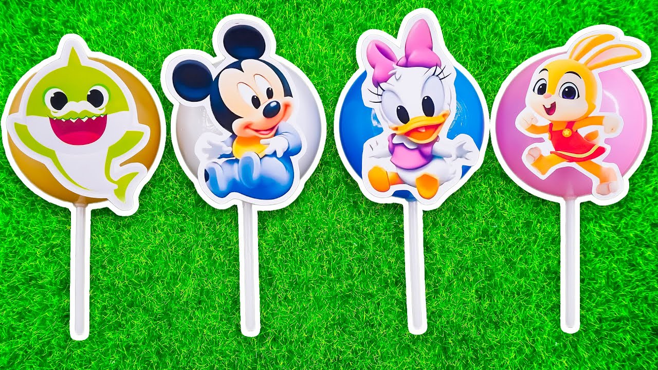 Some Lot's of BIG Candy Shop lollipops Mickey Mouse Baby Shark Hogi ...