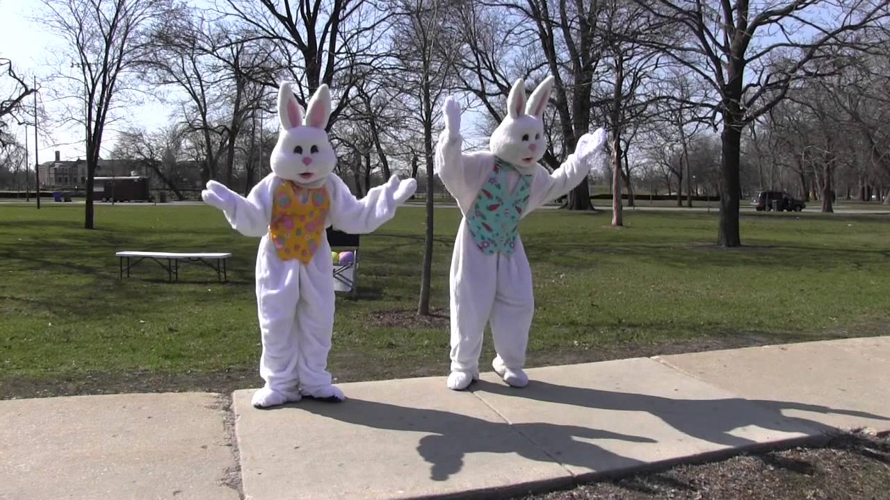 4 5 15 Dancing Easter Bunny's - YouTube