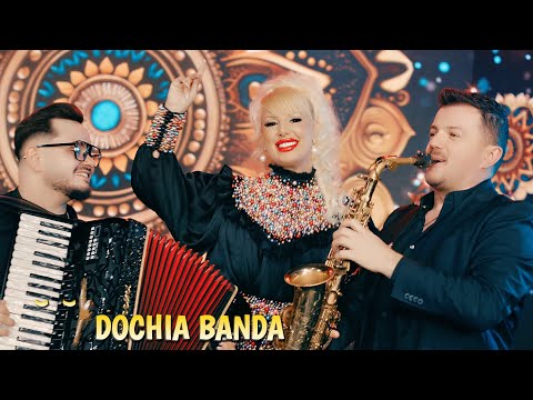 Dochia Banda & Raul Talpa - De la Rusca-n Orsova [videoclip oficial]