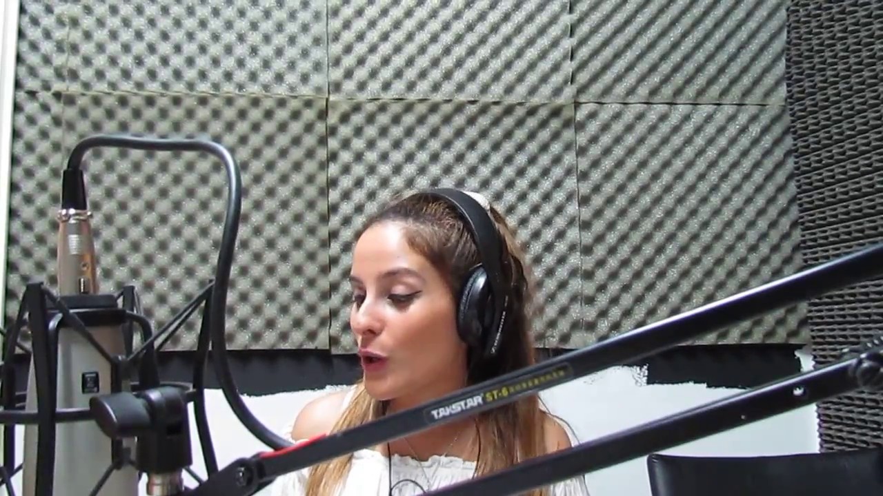 En "CAFÉ CON CANELA " entrevistamos a Paula Negri - YouTube