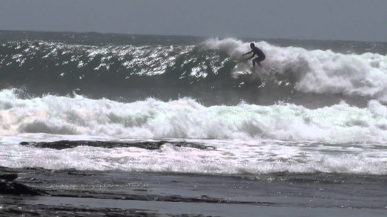 Surfing Moffit Point & Point Cartwright, Sunshine coast, Queensland ...
