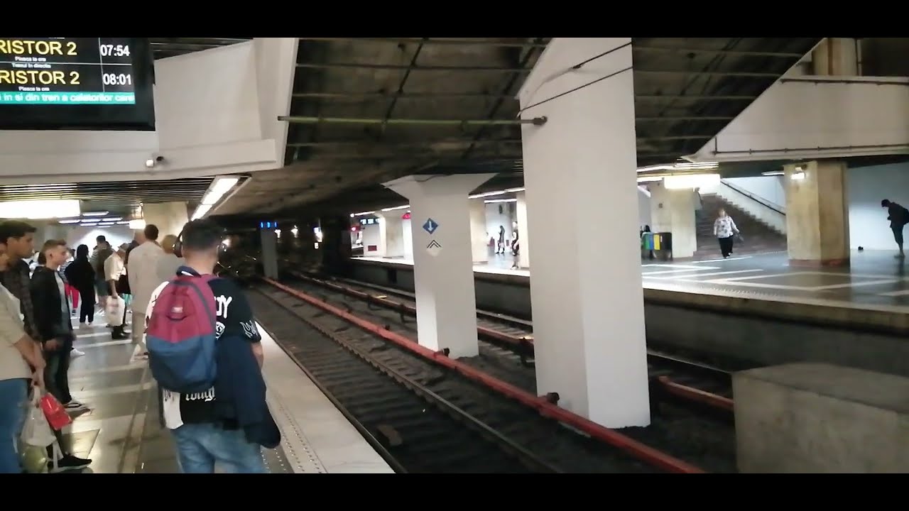 Metro M1 line | Gara de nord station | Bucharest - YouTube
