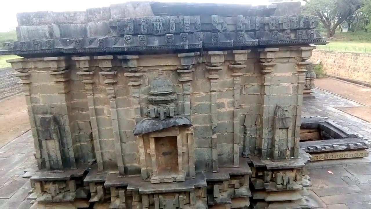 Bankapur Nagaresvar Temple | 60 Pillars Ancient Architecture - YouTube