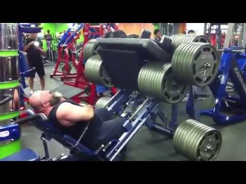 1700kg (3777lbs) leg press fail - YouTube