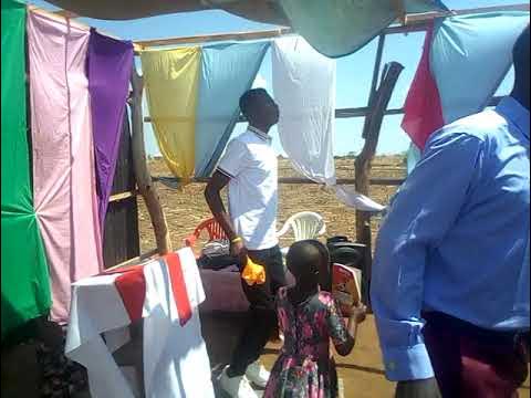 Kanisa la MLIMA WA BWANA NKASI WAKIMSIFU BWANA KATIKA IBADA YA JUMAPILI FURAHA ILITAWALA - YouTube