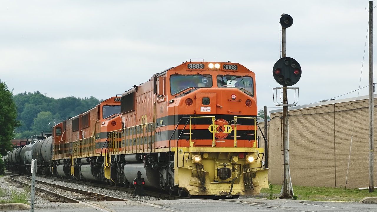 [4K60] Marker lights, RS3Ls and CPLs: Chasing 3 SD60Ms on Buffalo & Pittsburgh's RISI - YouTube