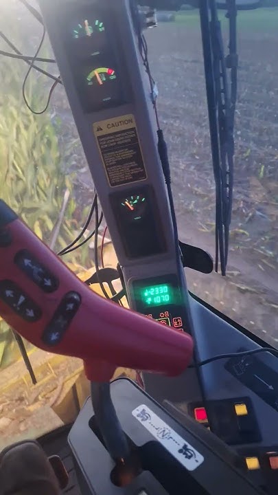 Chopping Corn Silage 2024 With The John Deere 6850 - YouTube