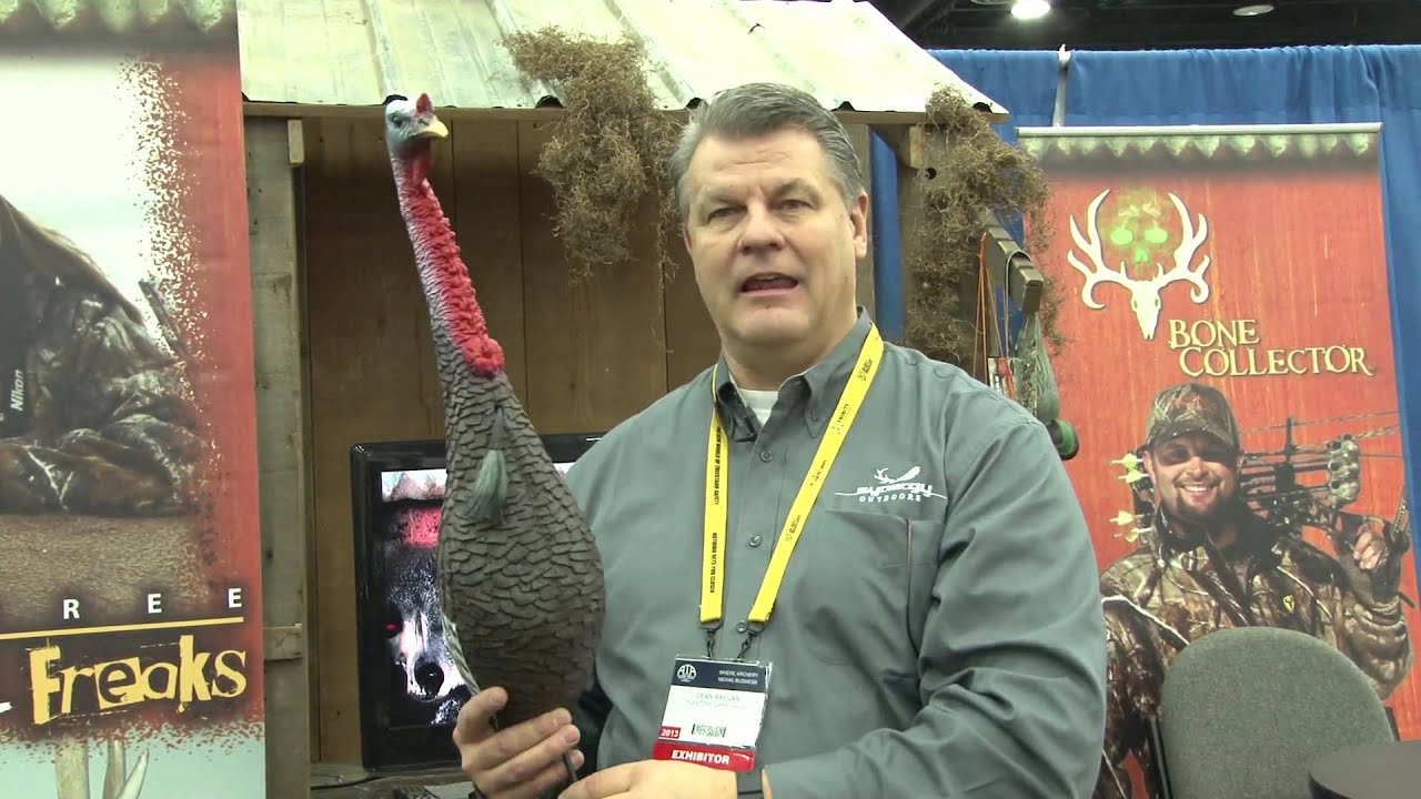 2013 ATA Show Flextone Game Calls Funky Chicken Turkey Decoy - YouTube