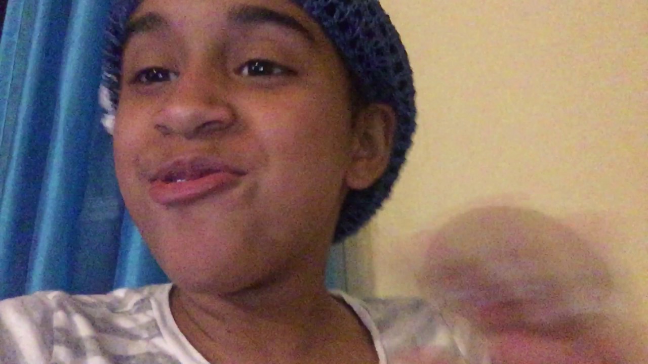 Prank my sister by putting powder on her face😂 - YouTube
