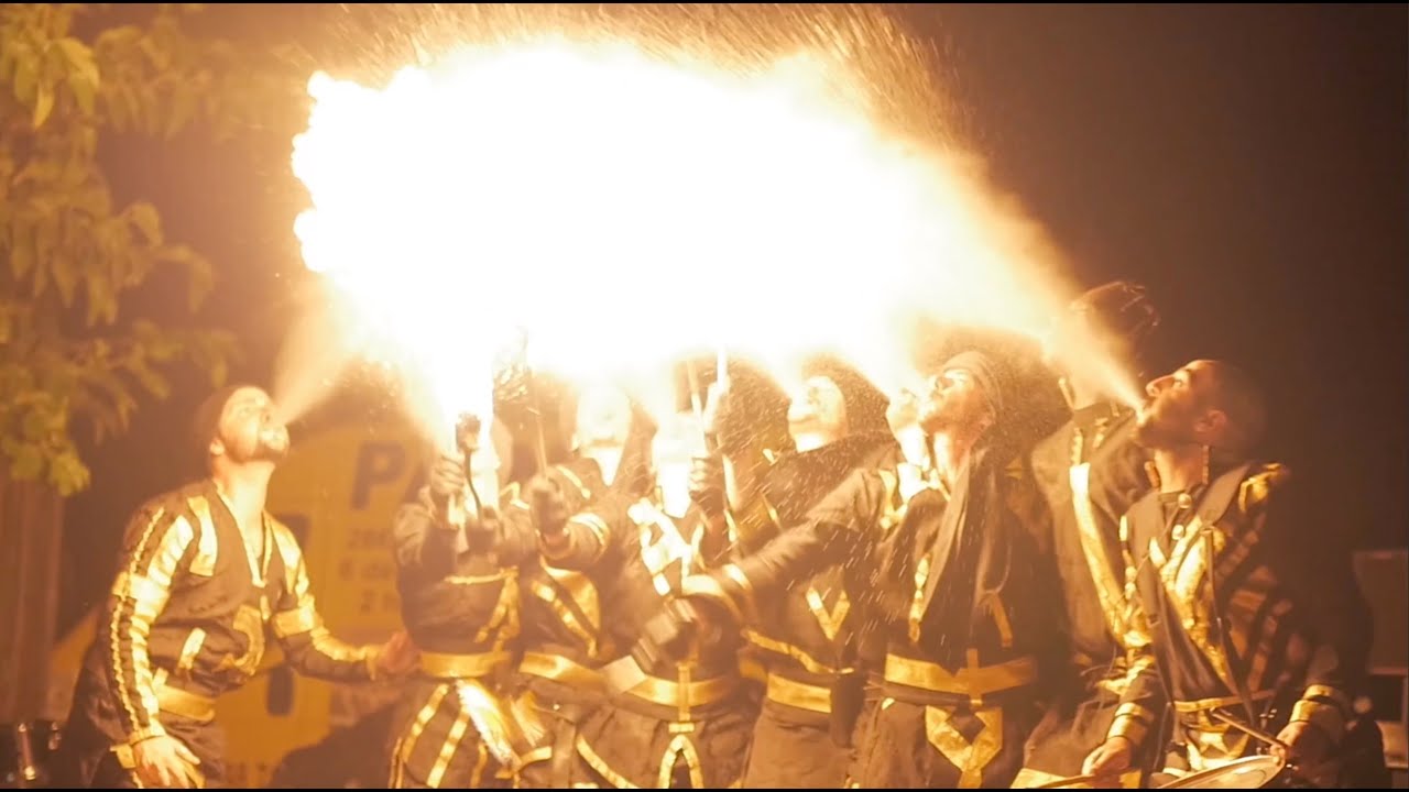 Mad Max Party (spectacle) : 2016 - YouTube